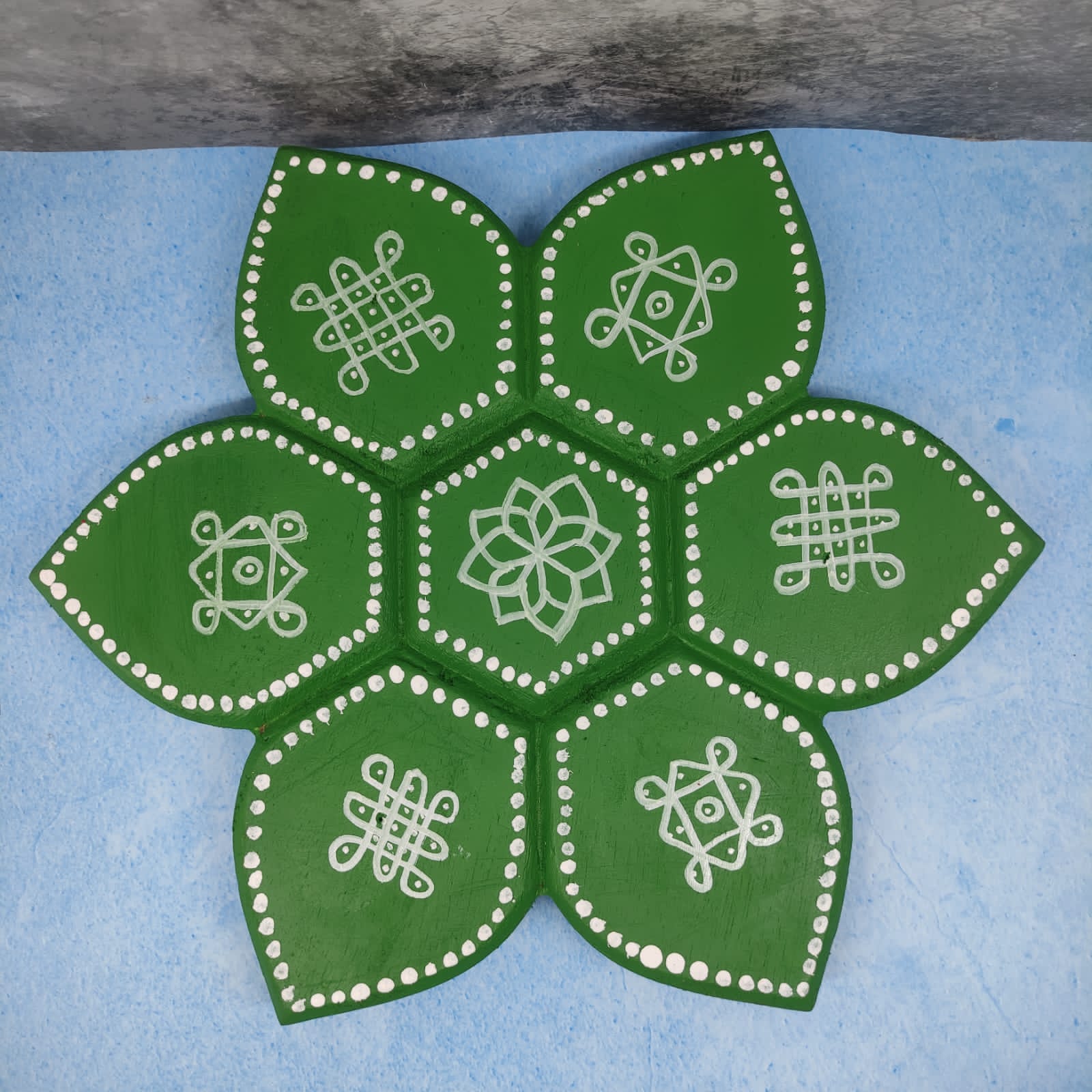 Flower Kolam Manai - FM03 – Decor Duniya