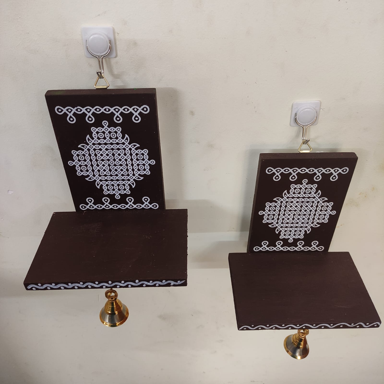 Wooden Kolam Wall Shelf Pair | Vilakku madam - VM7 – Decor Duniya
