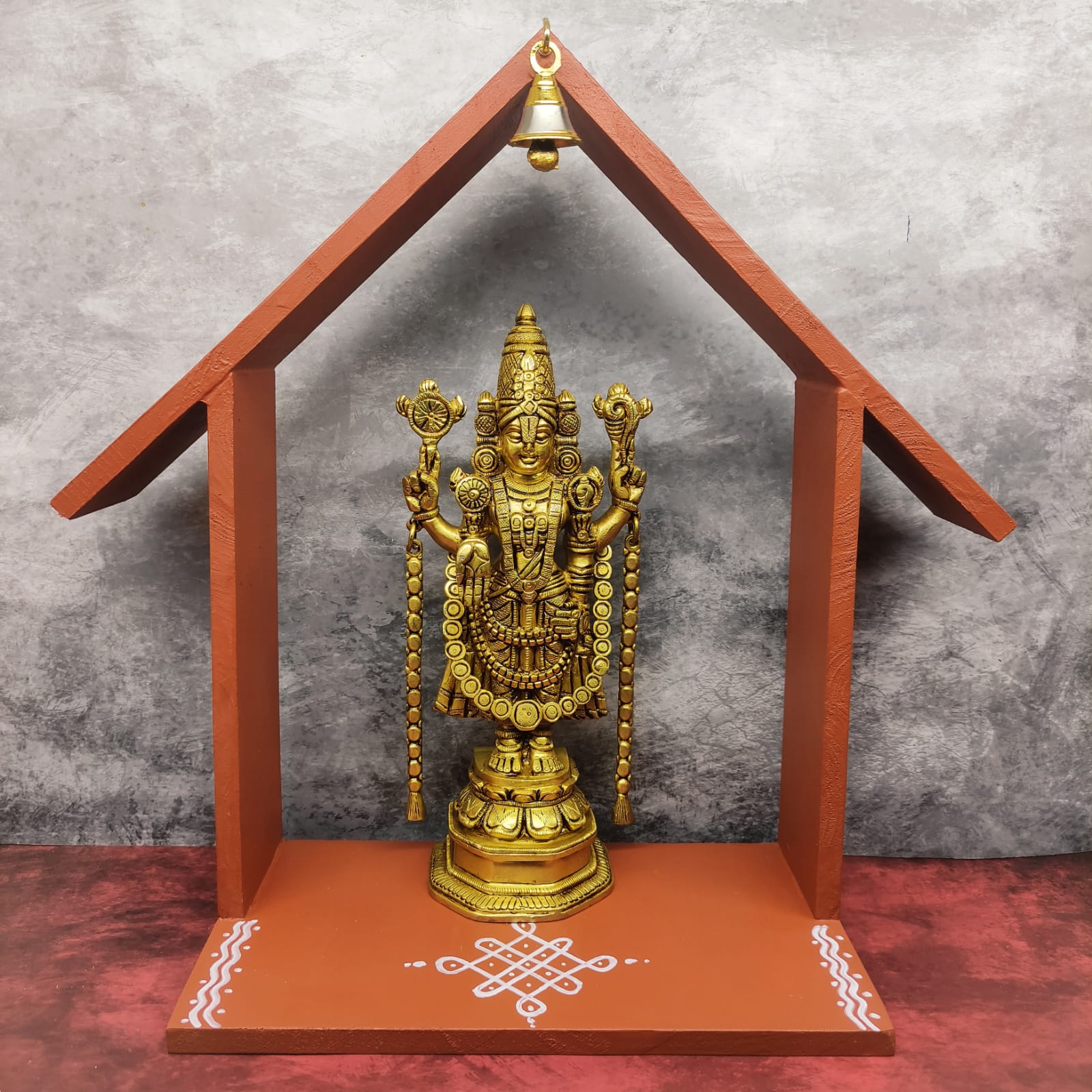 Perumal with House Shelf | Vilakku madam - HS19 – Decor Duniya