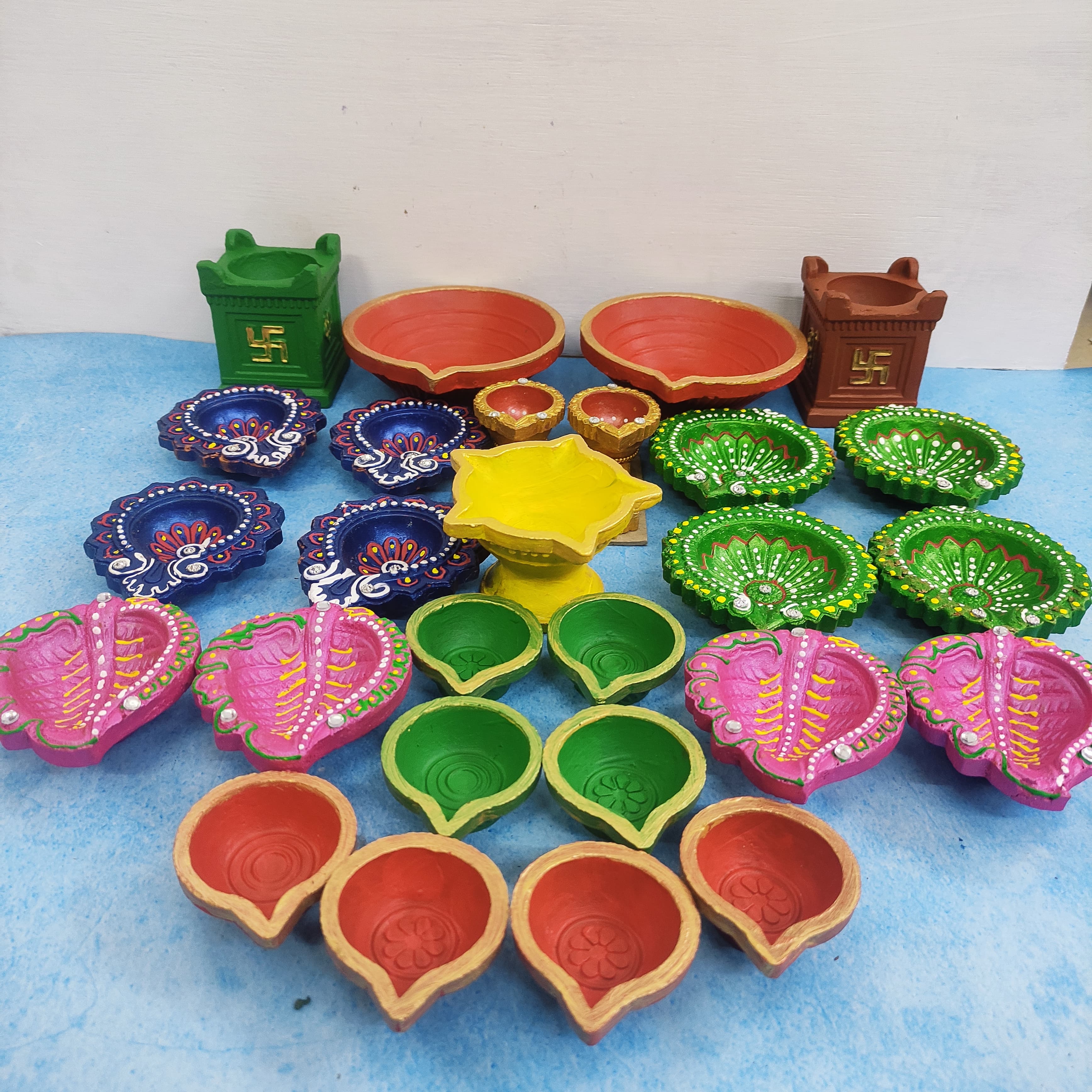 Karthigai Deepam - Vilakku Combo - Color Clay Diya Gift Box - VC3 - se ...